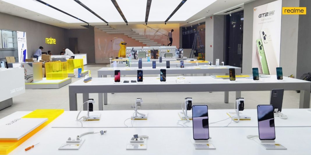Realme to open its first Global Flagship Store in this city
