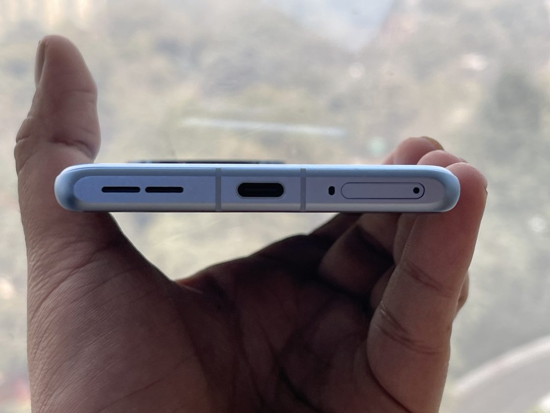 OnePlus 12R First Impressions and Unboxing: The New Flagship Contender?