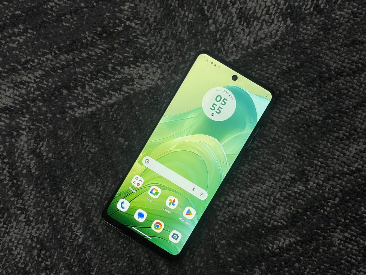 Moto G04 Review: Feature-rich at a Budget Price ~ My Mobile India