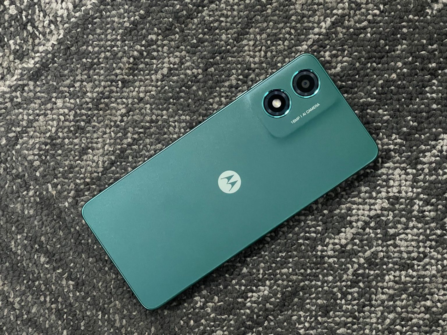 Moto G04 Review: Feature-rich at a Budget Price ~ My Mobile India