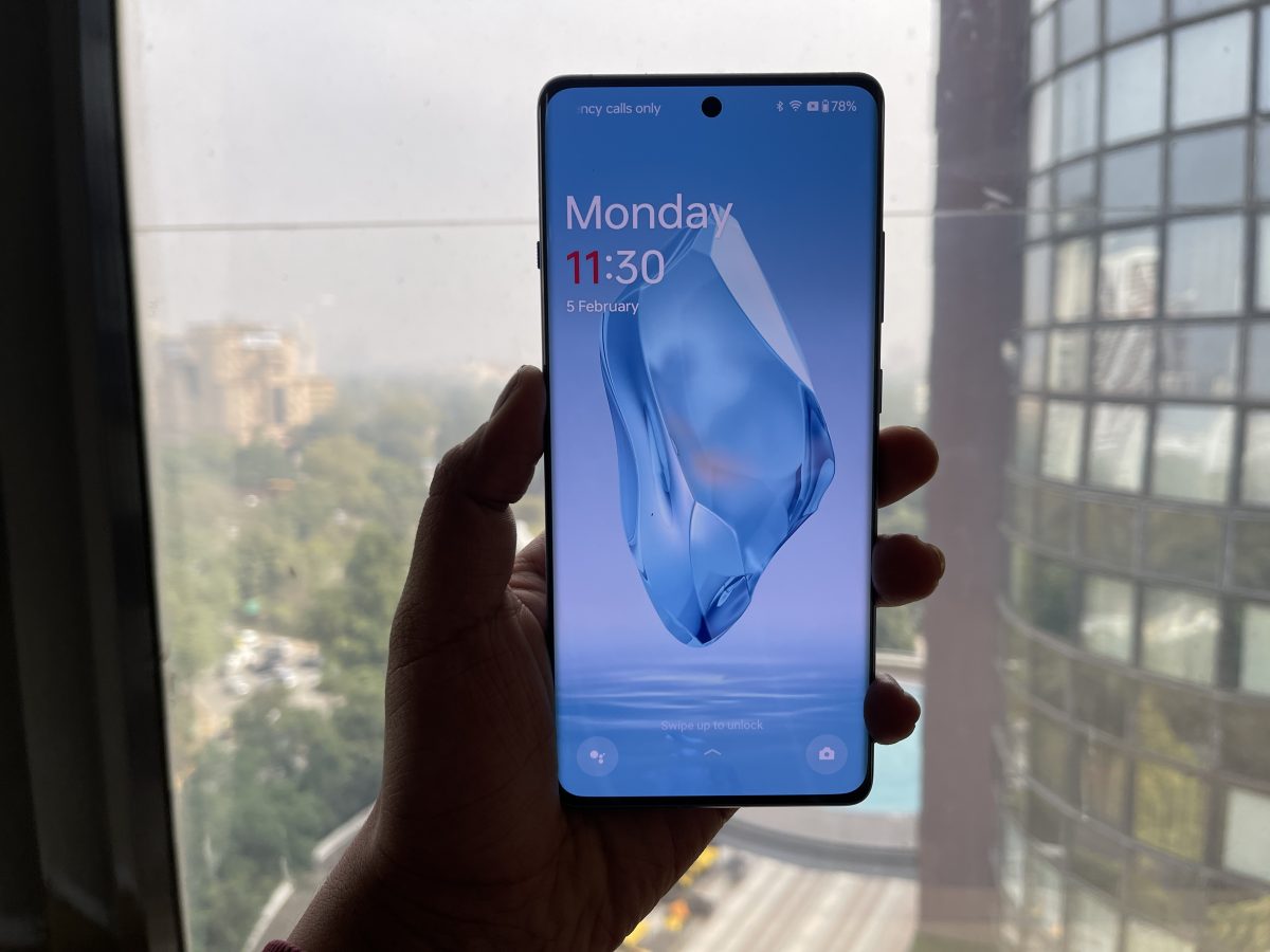 OnePlus 12R Review: A High-Performance Smartphone at a Mid-Range Price