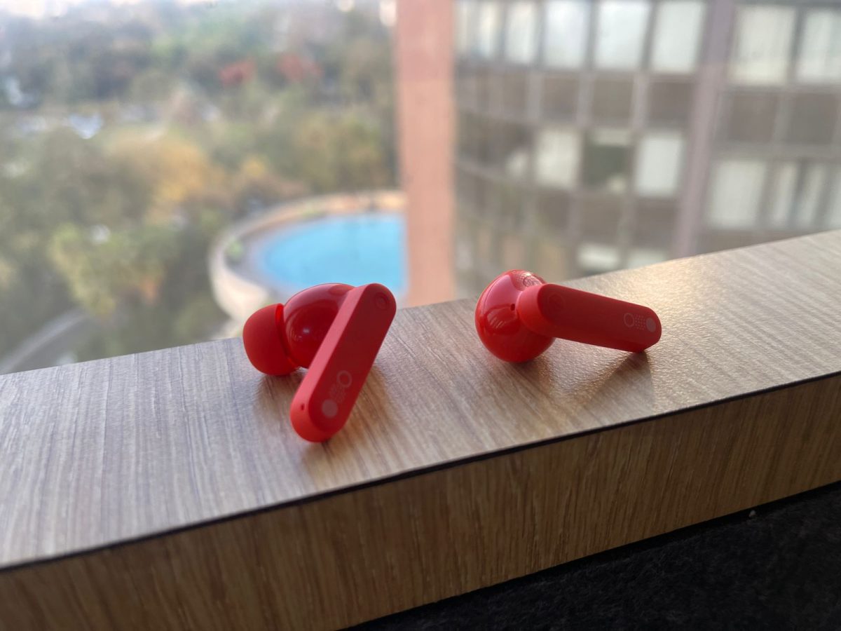 CMF Buds Review: Affordable Quality Earbuds with a Punchy Bass ~ My ...