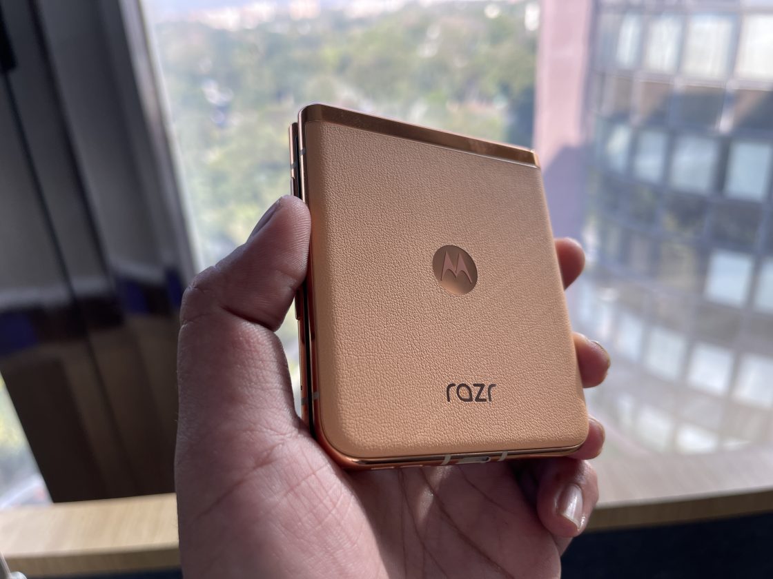 Motorola Finally Rolls Out Android 14 to 2023 Razr Foldable Phones ~ My ...