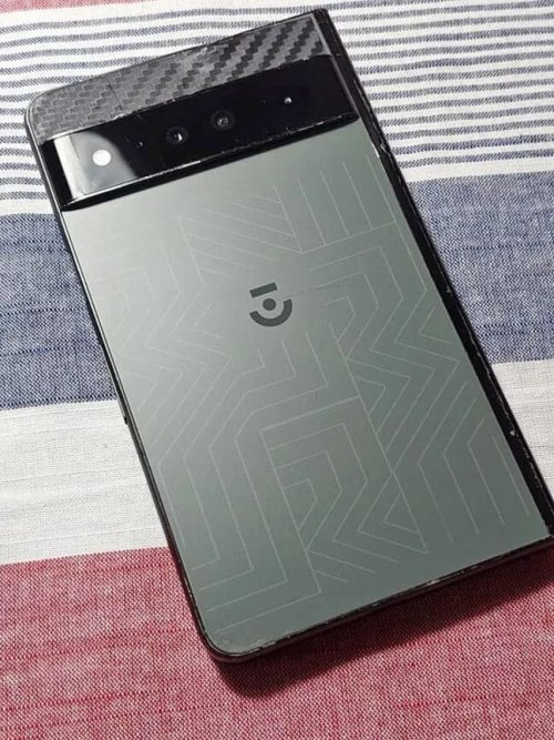 Leaked Google Pixel Fold Prototype 'Pipit' Reveals Resemblance to Pixel ...