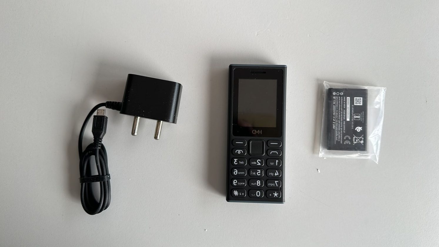 HMD 105 Review: A Simple Feature Phone with a Modern Perk ~ My Mobile India