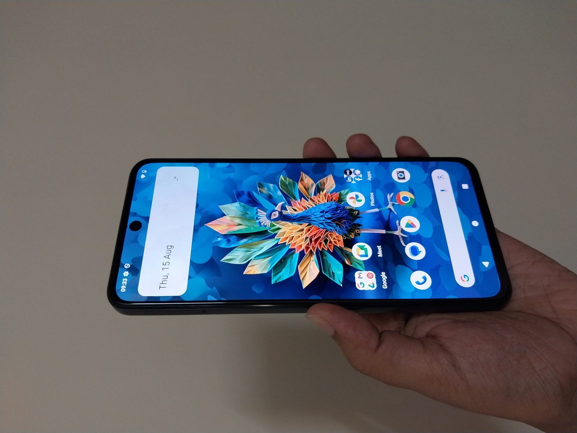 HMD Crest 5G Review - A Mid-Ranger with OLED Display, 50MP Selfie ...