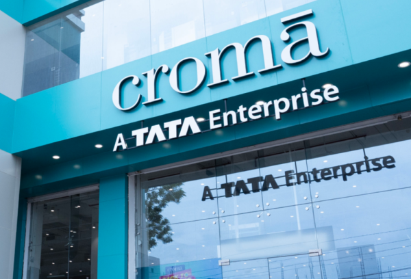 Croma Everything Apple Sale - Offers Massive Discounts on iPhone 17 ...